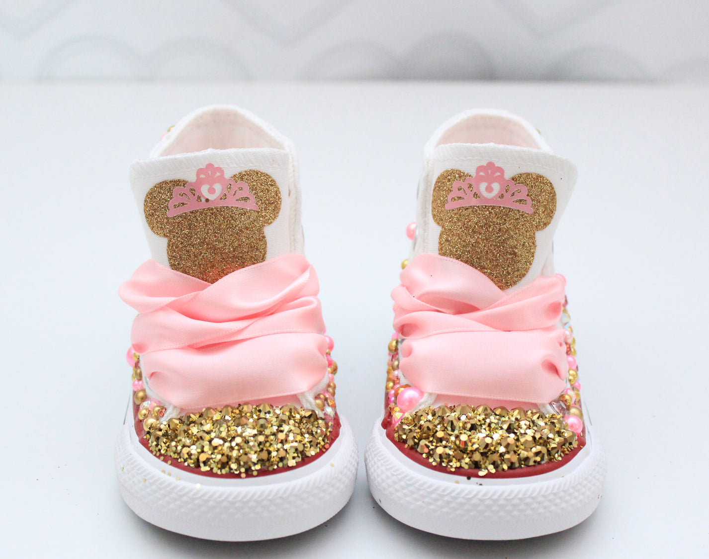 Minnie Mouse shoes- Minnie Mouse bling Converse-Girls Minnie Mouse Sho ...