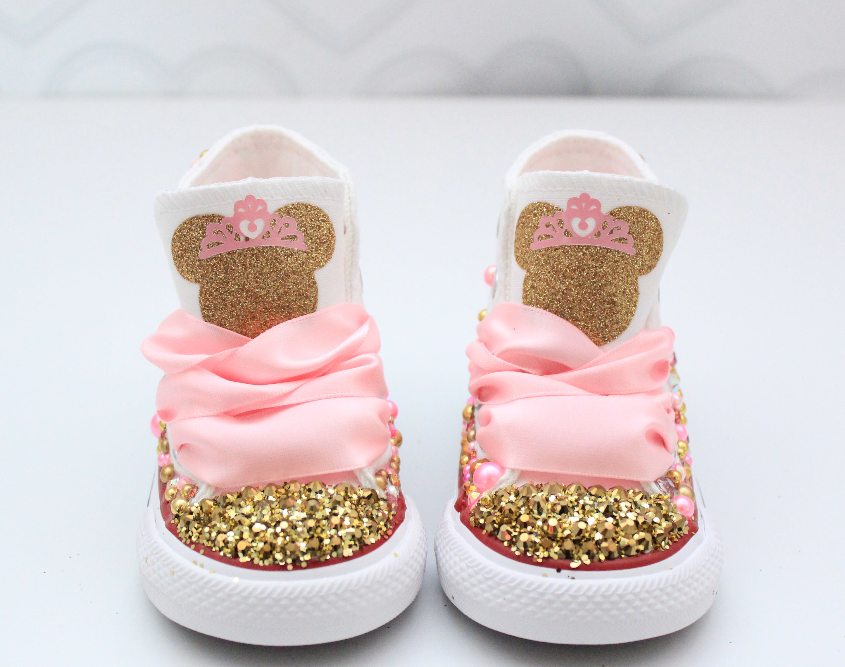 Minnie Mouse shoes- Minnie Mouse bling Converse-Girls Minnie Mouse Sho ...